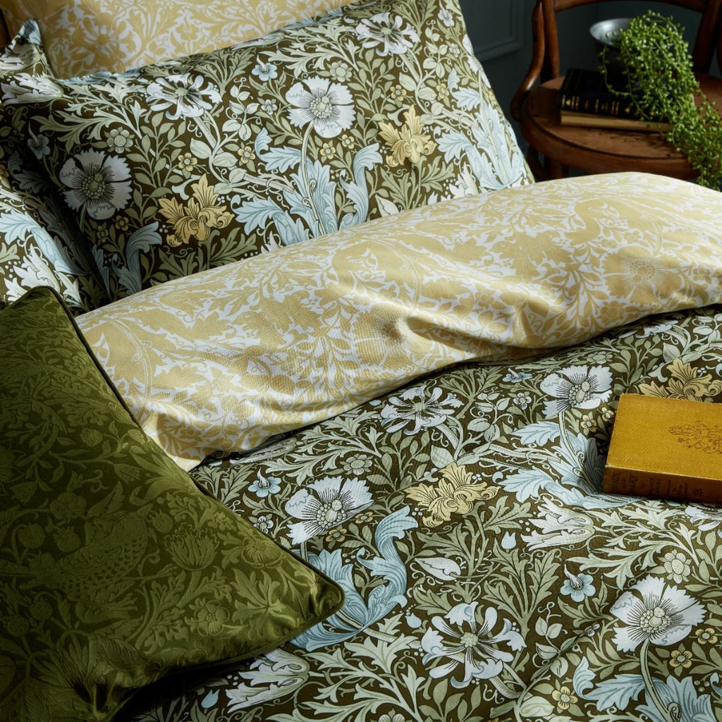 William Morris at Home Compton Duvet Set – Taylors on the High Street